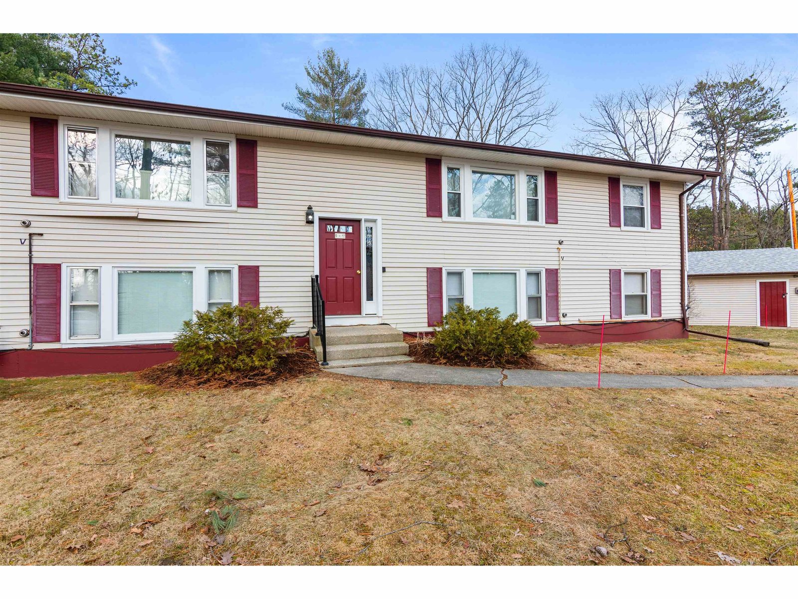 78 Sandhill Road, Unit 9 Essex Junction, Vermont - Under Contract
