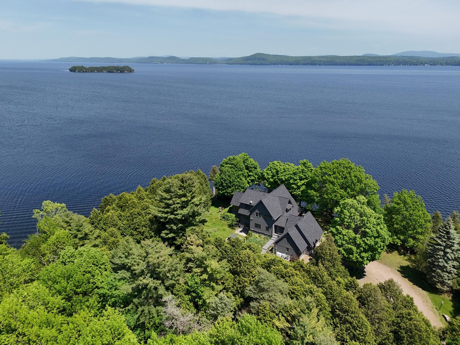 12 Cedar Cliffs Lane South Hero, Vermont - Sold in 2024