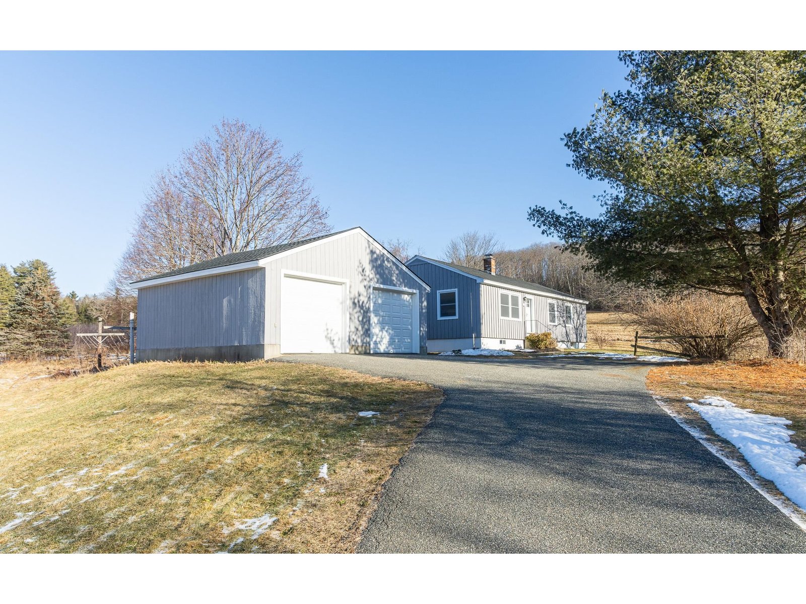 656 Tyler Hill Road Vernon, Vermont - For Sale