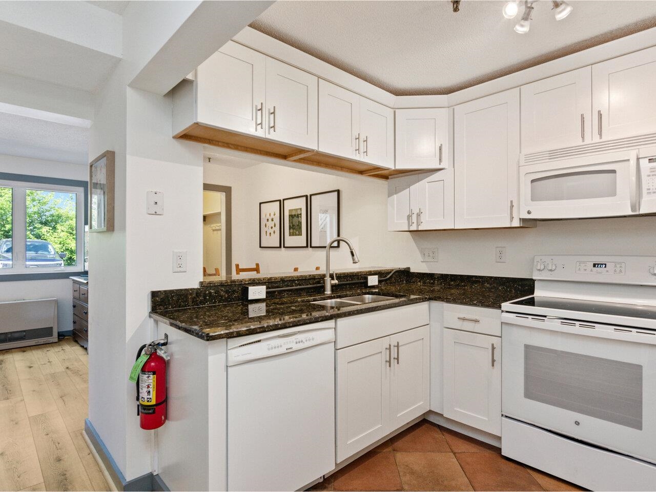 337 College Street, Unit 5 Burlington, Vermont - Sold in 2025