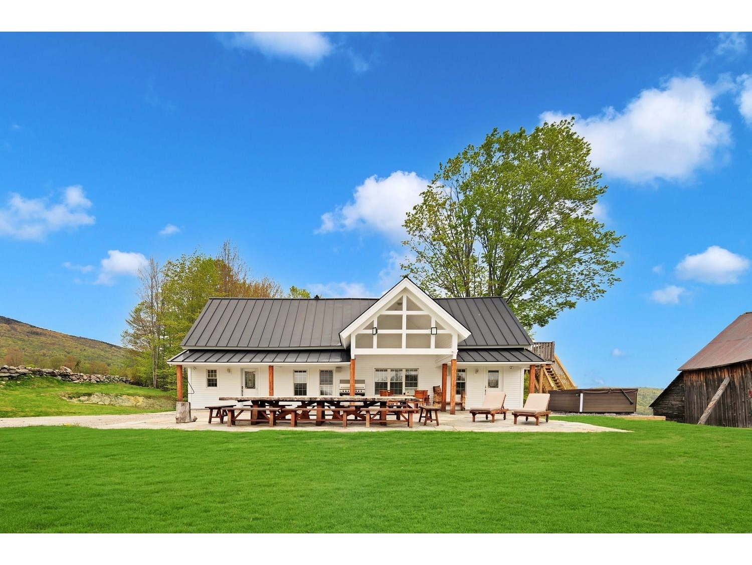 85 Pallottas Hill Road Ludlow, Vermont - For Sale
