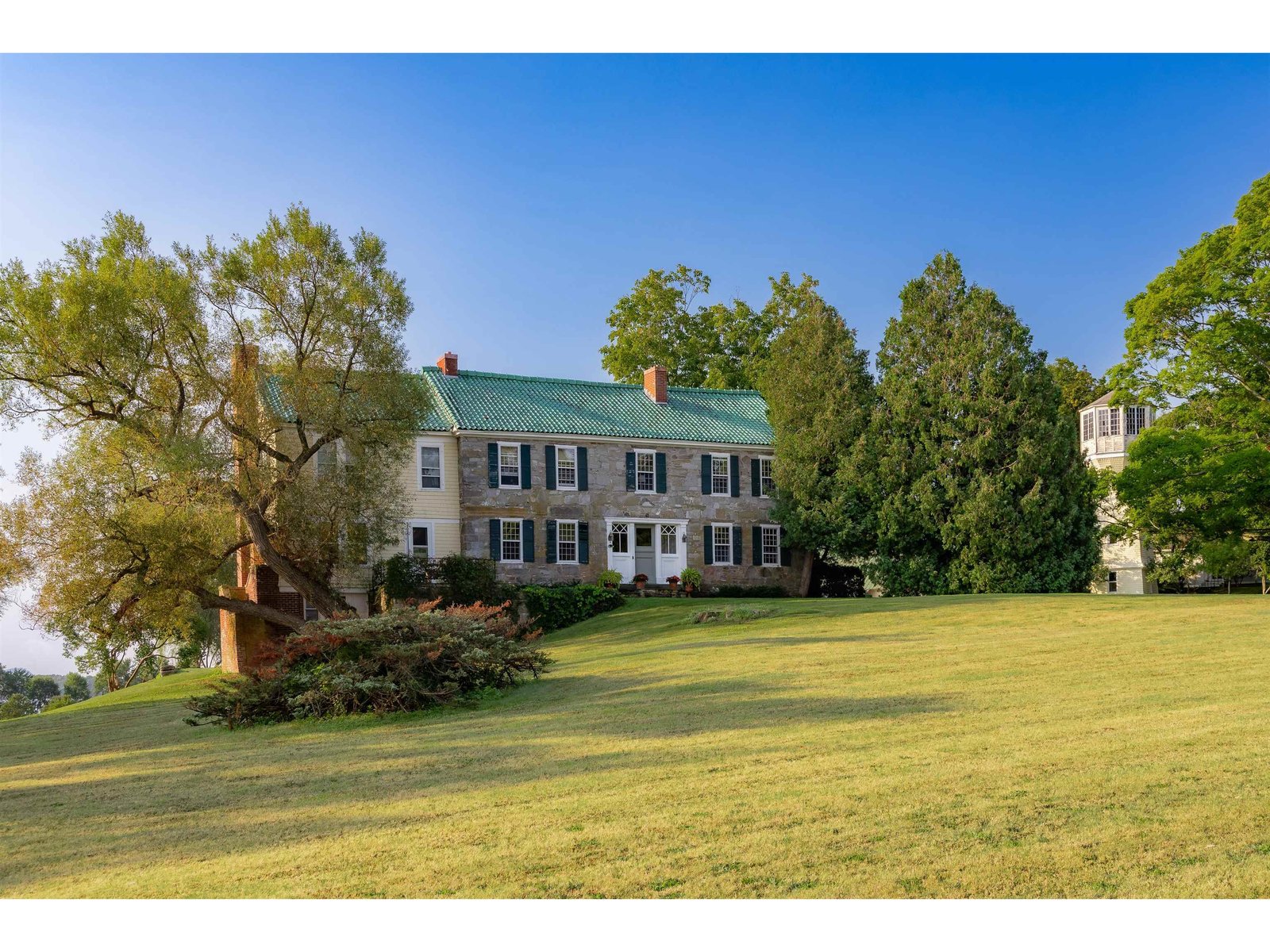 190 Lands End Lane Shelburne, Vermont - Sold in 2016